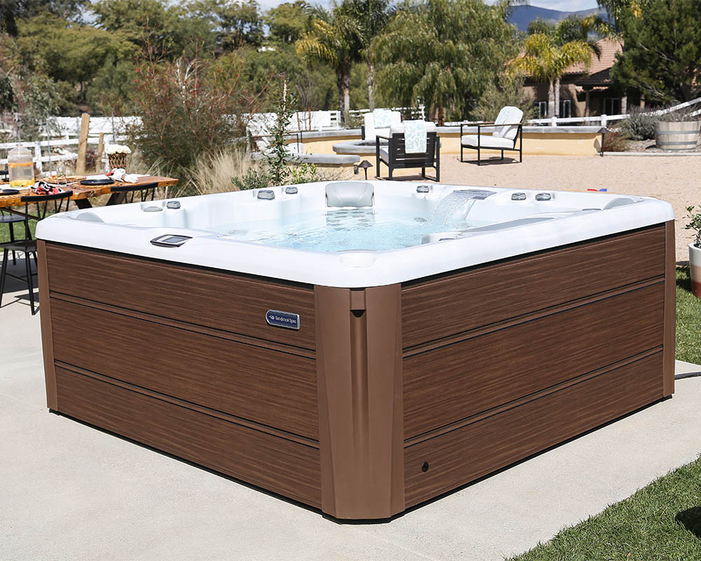 Hot Tubs, Swim Spas and Pool Store | Champagne Spas